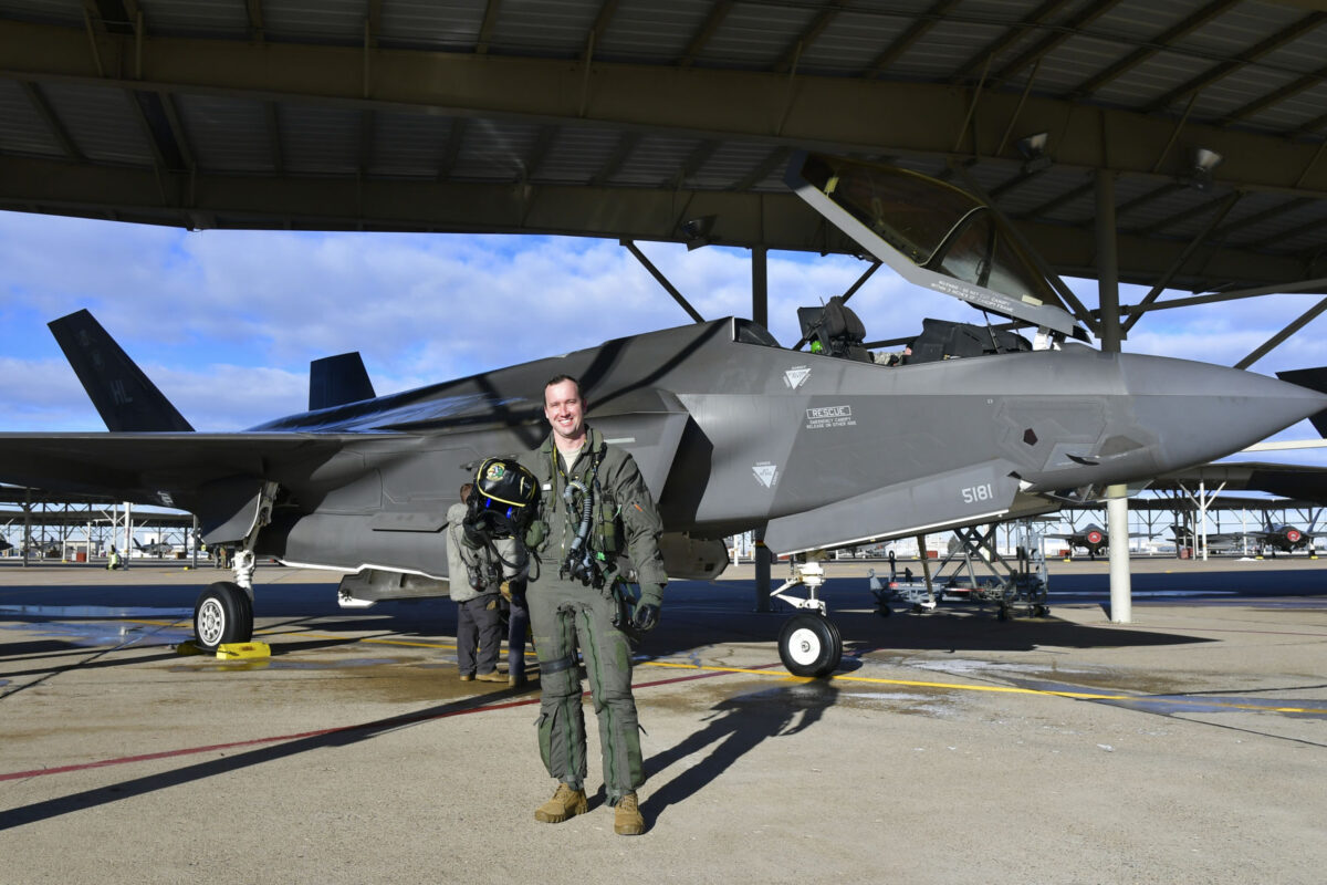 Hill AFB fighter pilot first reservist in Air Force to get 1,000 hours ...